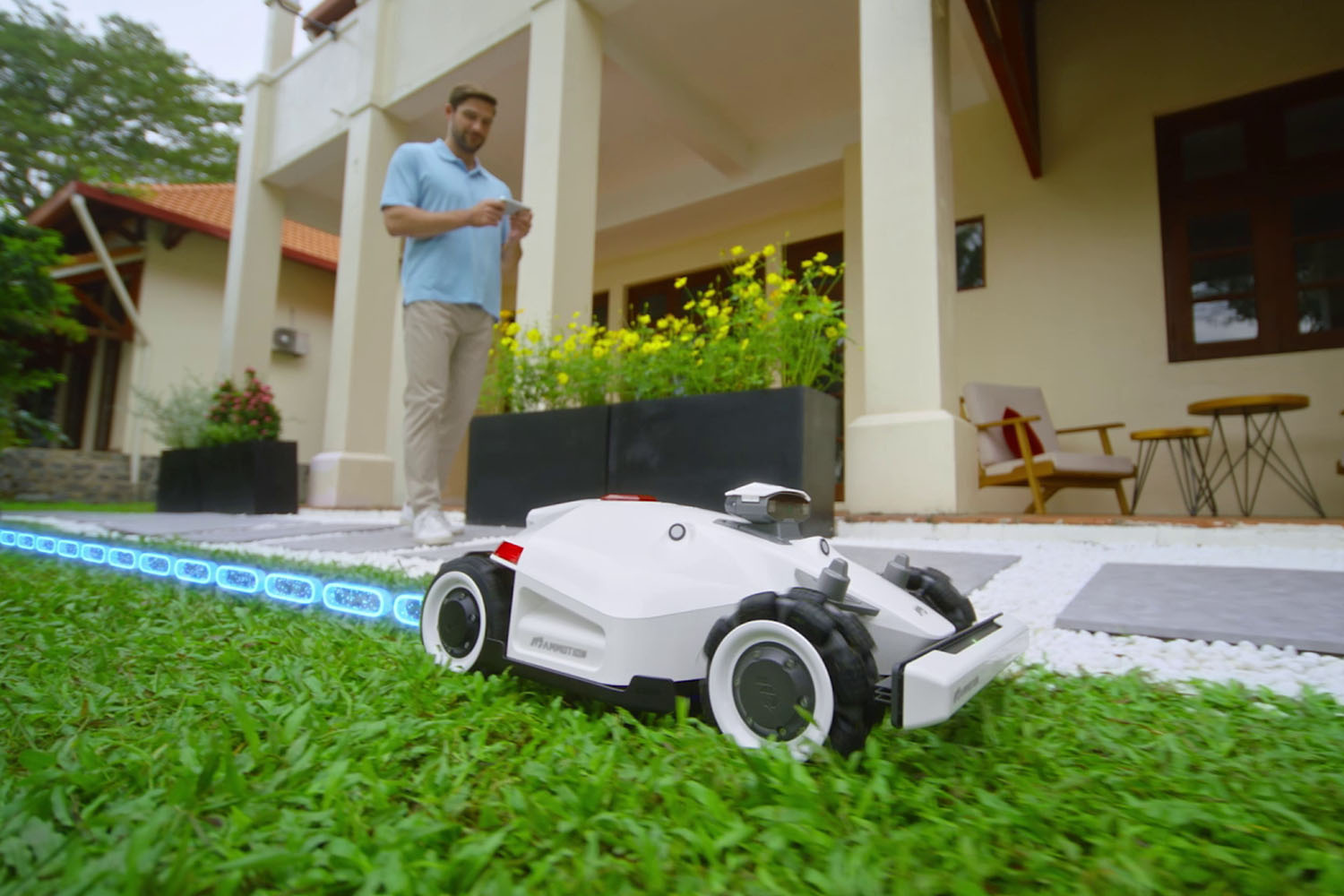 Robotická sekačka Mammotion LUBA 2AWD 1000 | Anglický-Trávník.cz ...